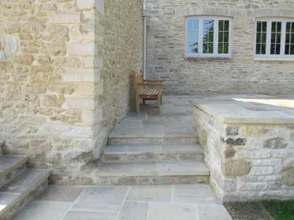 Yorkstone paving and cobbles - Natural Stone Consulting