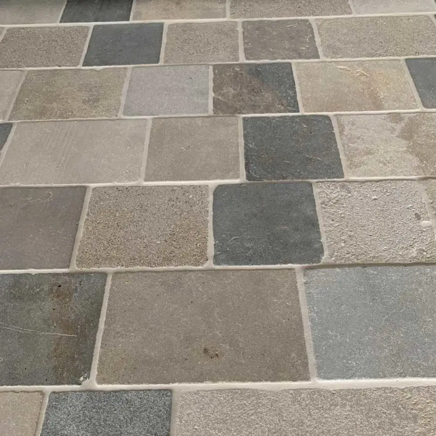 Chalon grey limestone pavers - Natural Stone Consulting