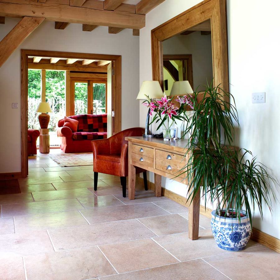 Hallway stone flooring: Choosing tiles for a welcoming entrance ...