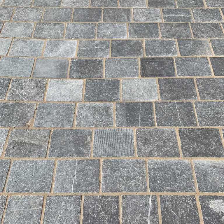 Stone cobbles and pavers | Natural Stone Consulting UK