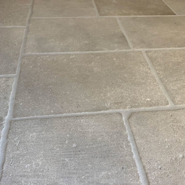 Chalon grey limestone pavers - Natural Stone Consulting