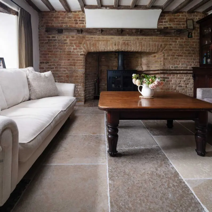 Vieux Rochefort antiqued French limestone - Natural Stone Consulting